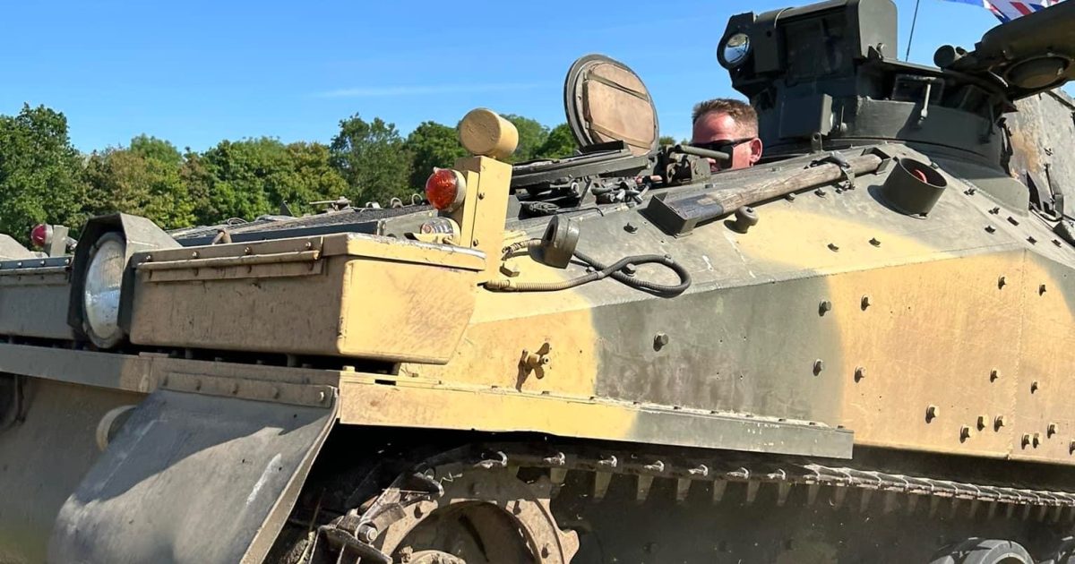 Tank Driving Experience | WonderDays