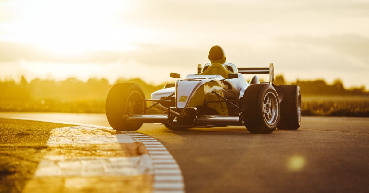 Drift Limits Cars Formula 1000 | WonderDays