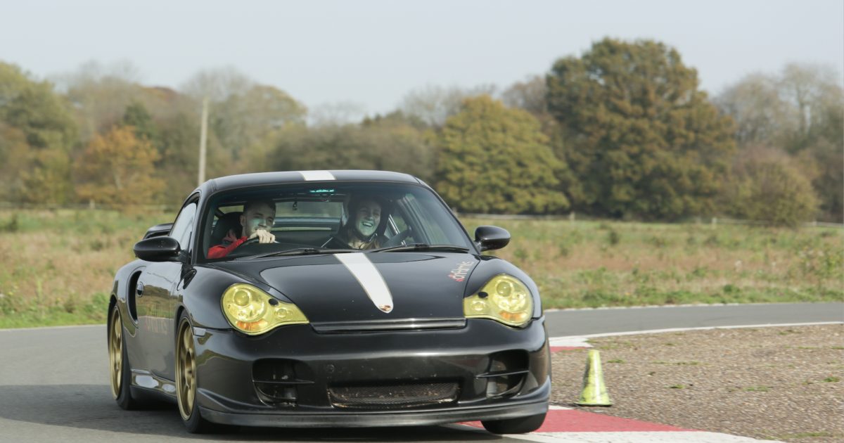 Drift Limits Cars Porsche 911 GT2 | WonderDays