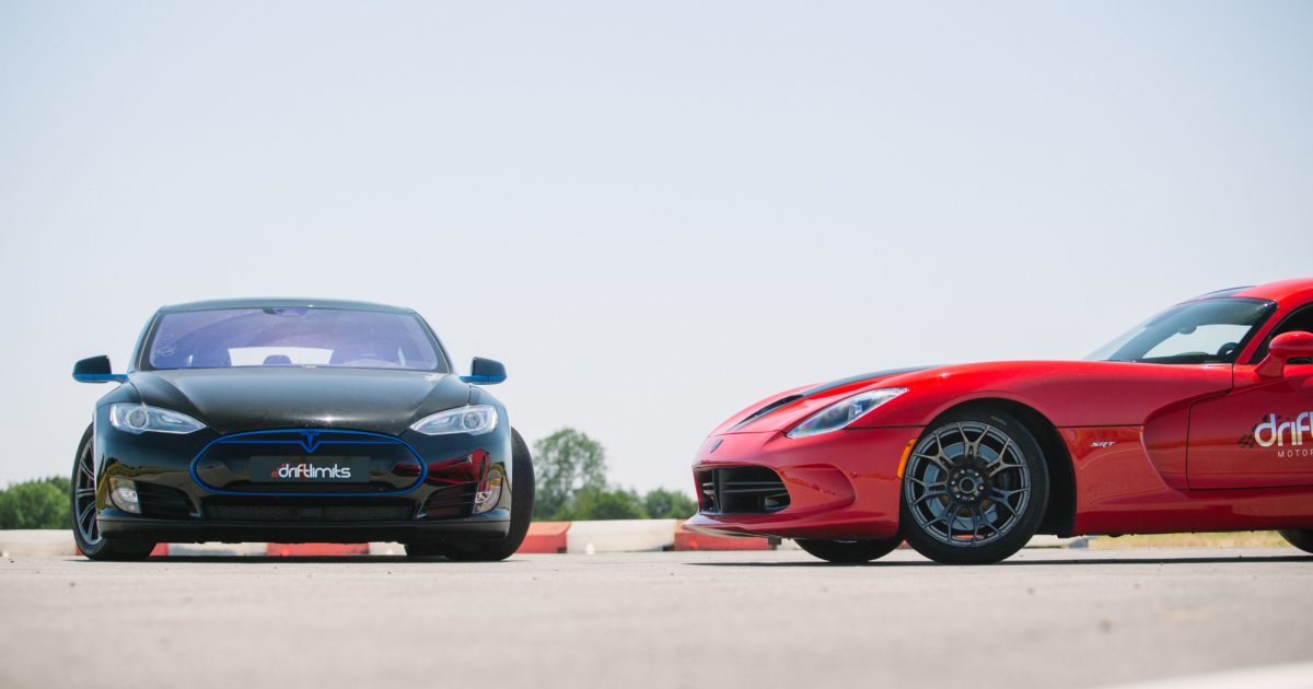 Tesla P90D Vs Dodge Viper Driving Experience | WonderDays