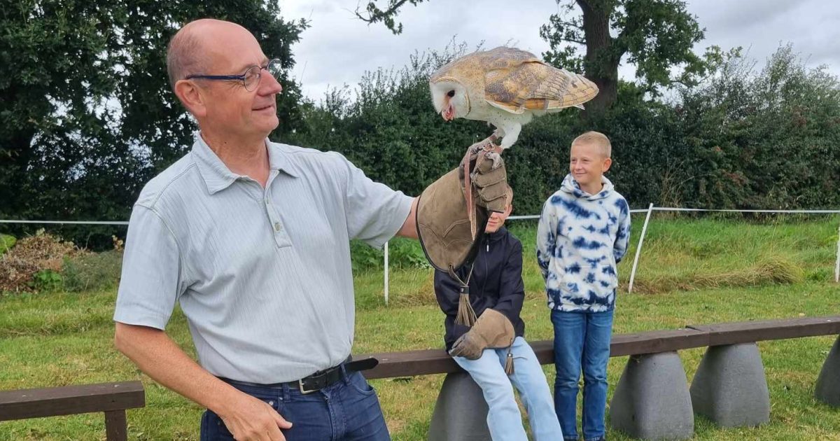 Private Bird Handling Experience | WonderDays