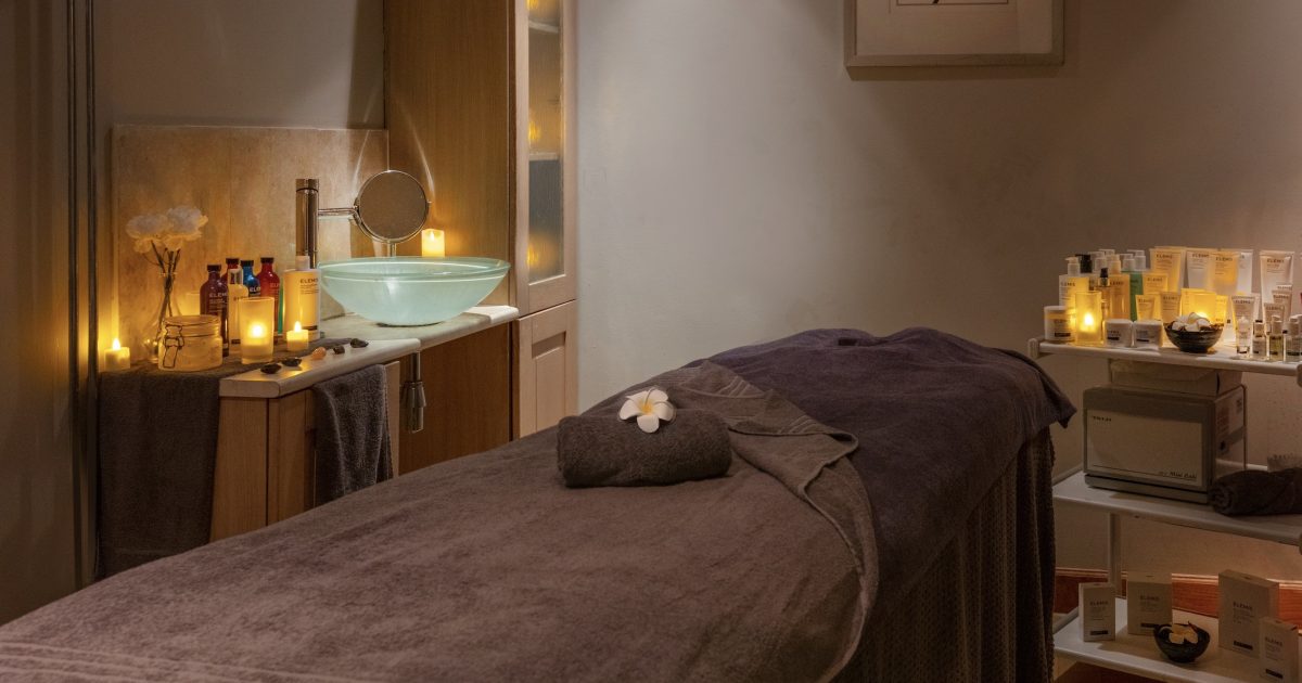 QHotels Spa Break in Basingstoke | WonderDays