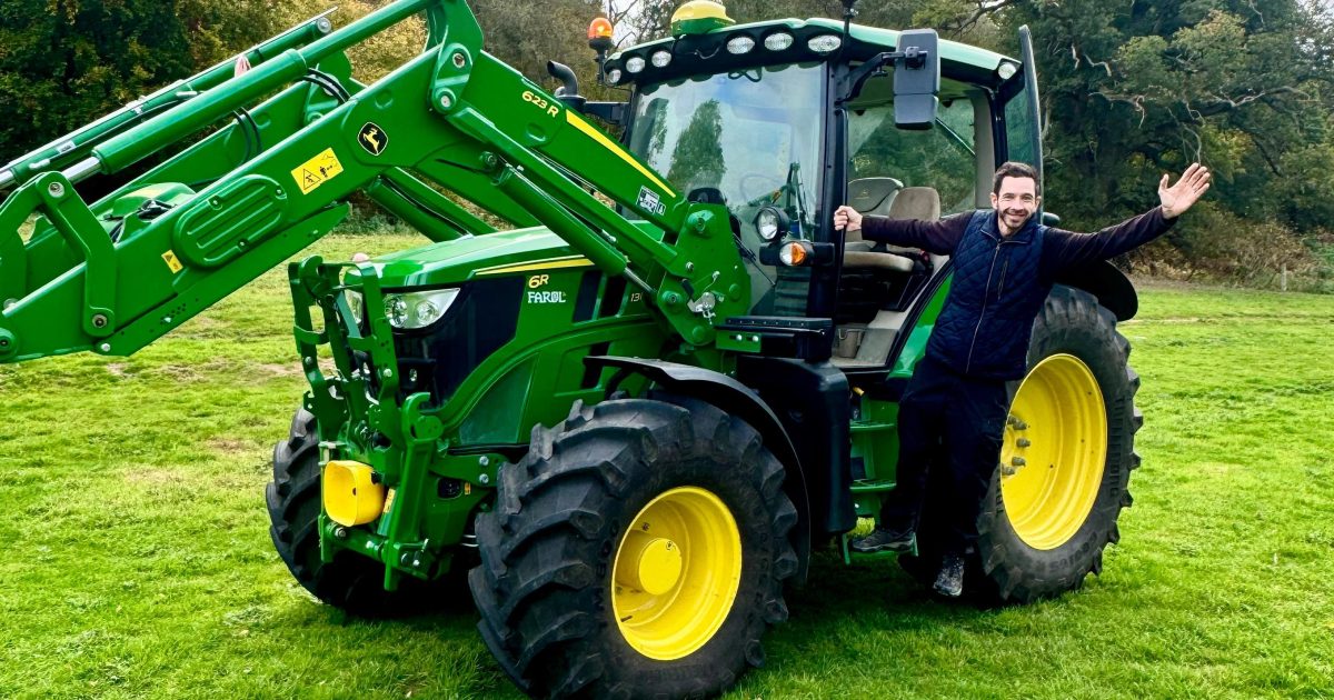 Tractor Driving Experience | WonderDays