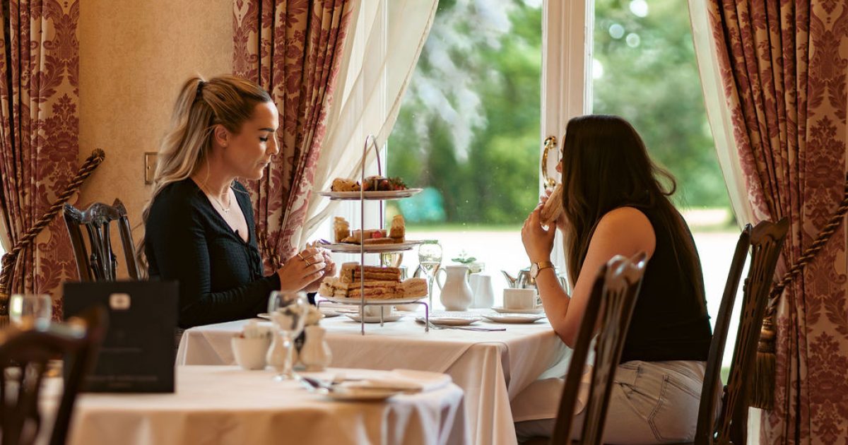 Deluxe Afternoon Tea at Farington Lodge | WonderDays